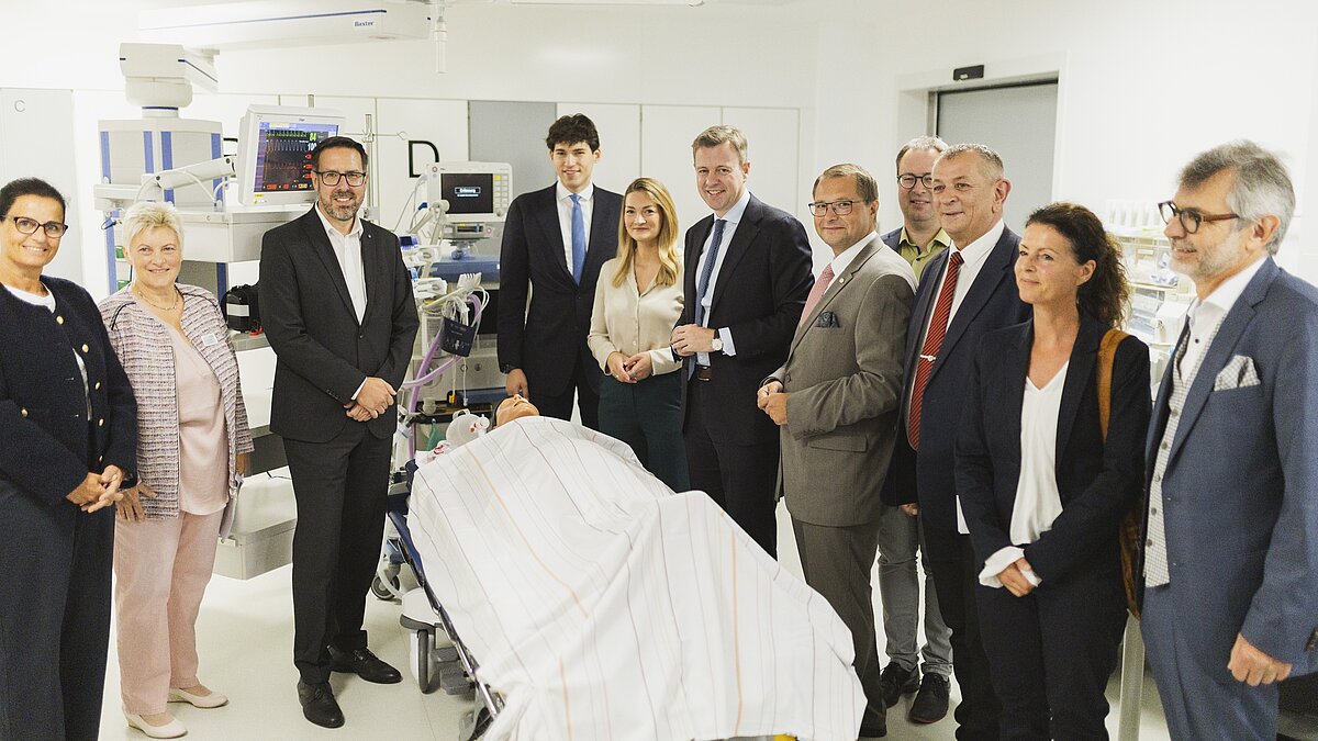 Neue Notaufnahme der Kliniken Hochfranken in Naila feierlich eröffnet ...